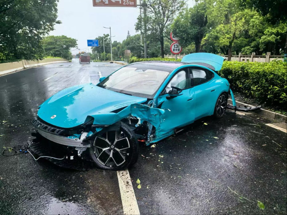 TWA00 加權指數 - 大陸上海朋友剛買2個月的小米電動車SU7，這些新創車廠，外表...｜股市爆料同學會