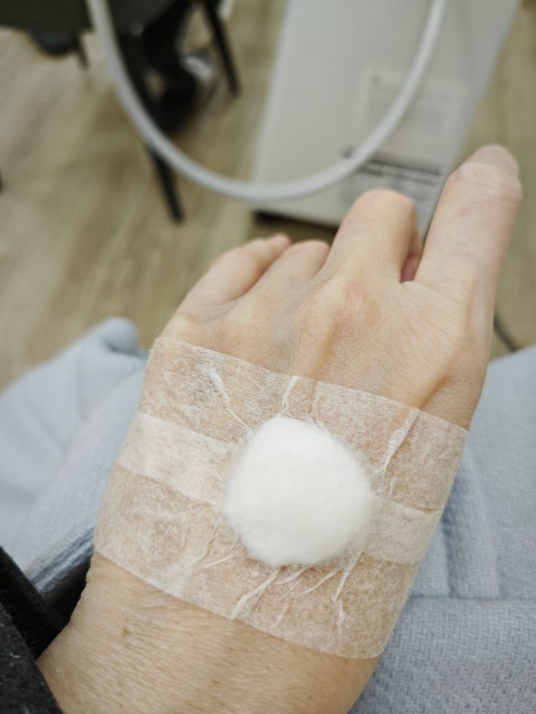 TWA00 加權指數 - 這種盤就像我在等待著打針一樣， 剛剛掛10口只成交3口， 一...｜股市爆料同學會