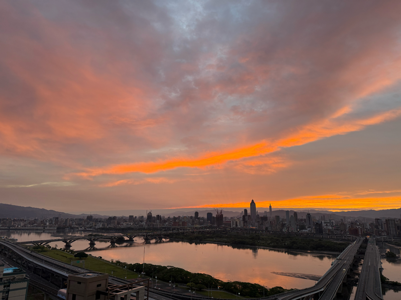 3661 世芯-KY - 地獄最熱的地方 那便是黃金殿堂｜股市爆料同學會