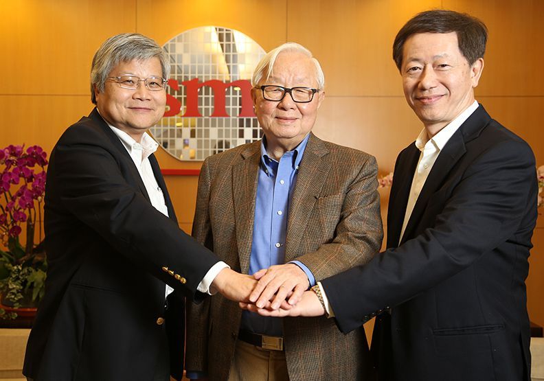 TWA00 加權指數 - 台灣為何一些雜草粉紅韭菜等，一直自認智能比台積電董事長要高？｜股市爆料同學會