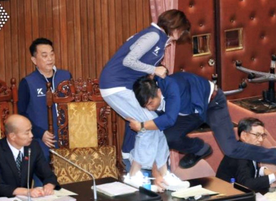 6547 高端疫苗 - 美國政府公佈的：全世界 “正式” 對等關税, 將統一於 20...｜CMoney 股市爆料同學會